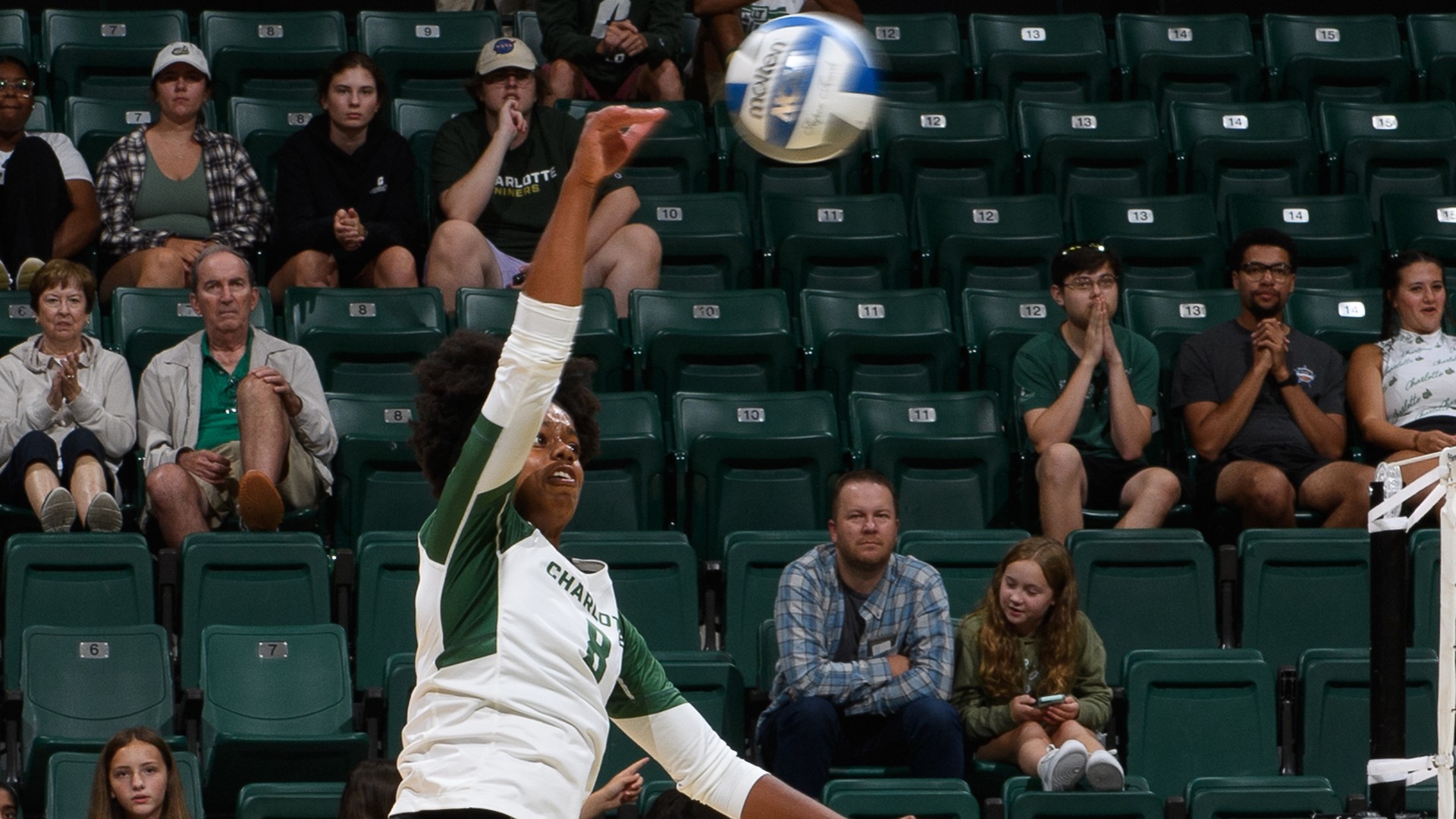 Danielle Jefferies - Women's Volleyball - Charlotte Athletics