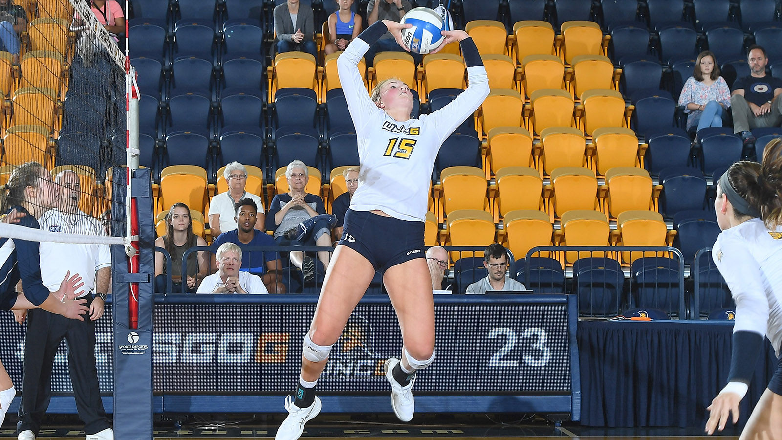 Penner Nearly Records a Triple-Double; Volleyball Falls to Mercer 3-2 ...