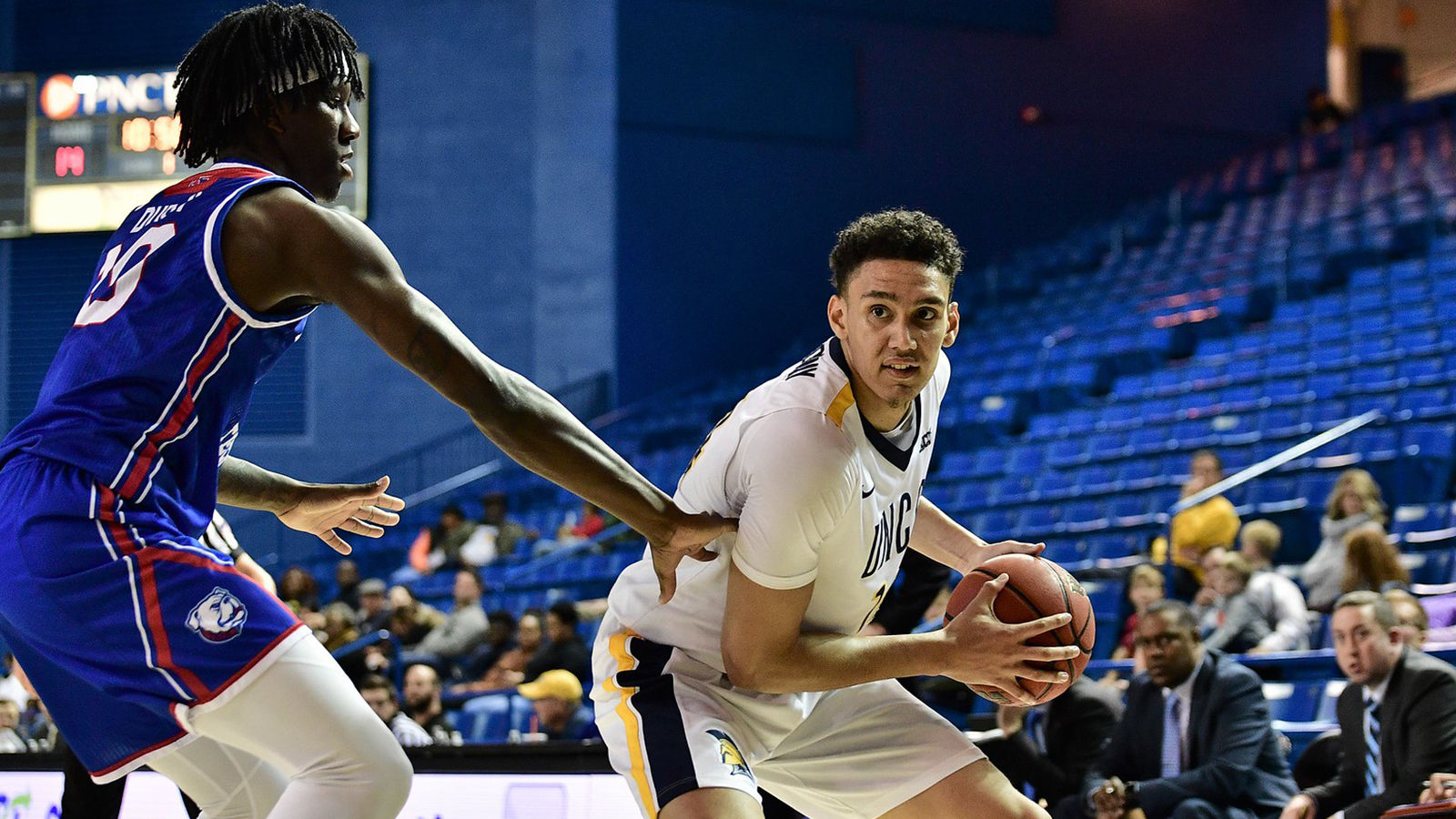 Men's Basketball Squares Off With Greensboro College Tuesday Evening ...