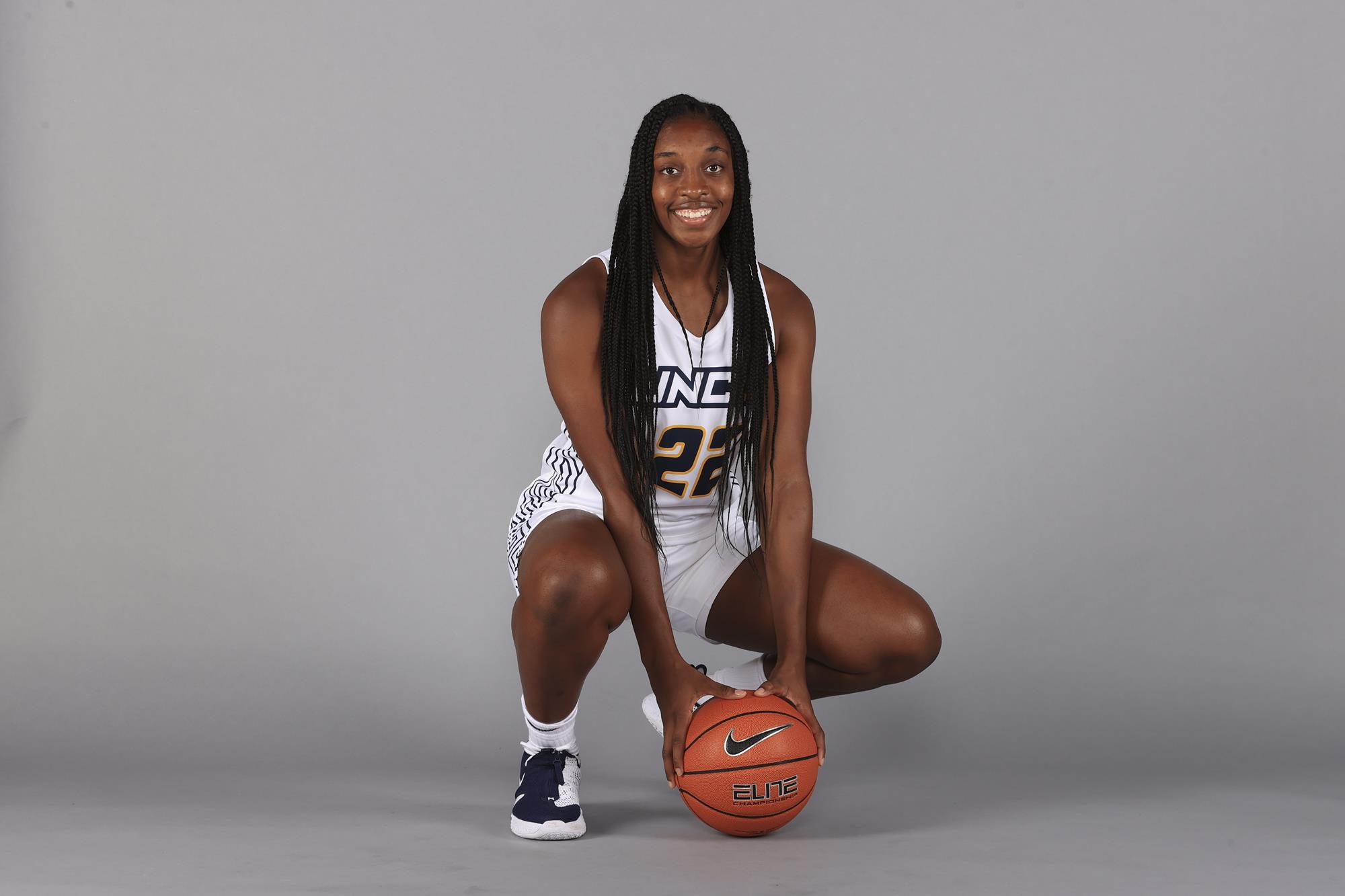 Get To Know Women’s Basketball: Isys Grady - UNC Greensboro