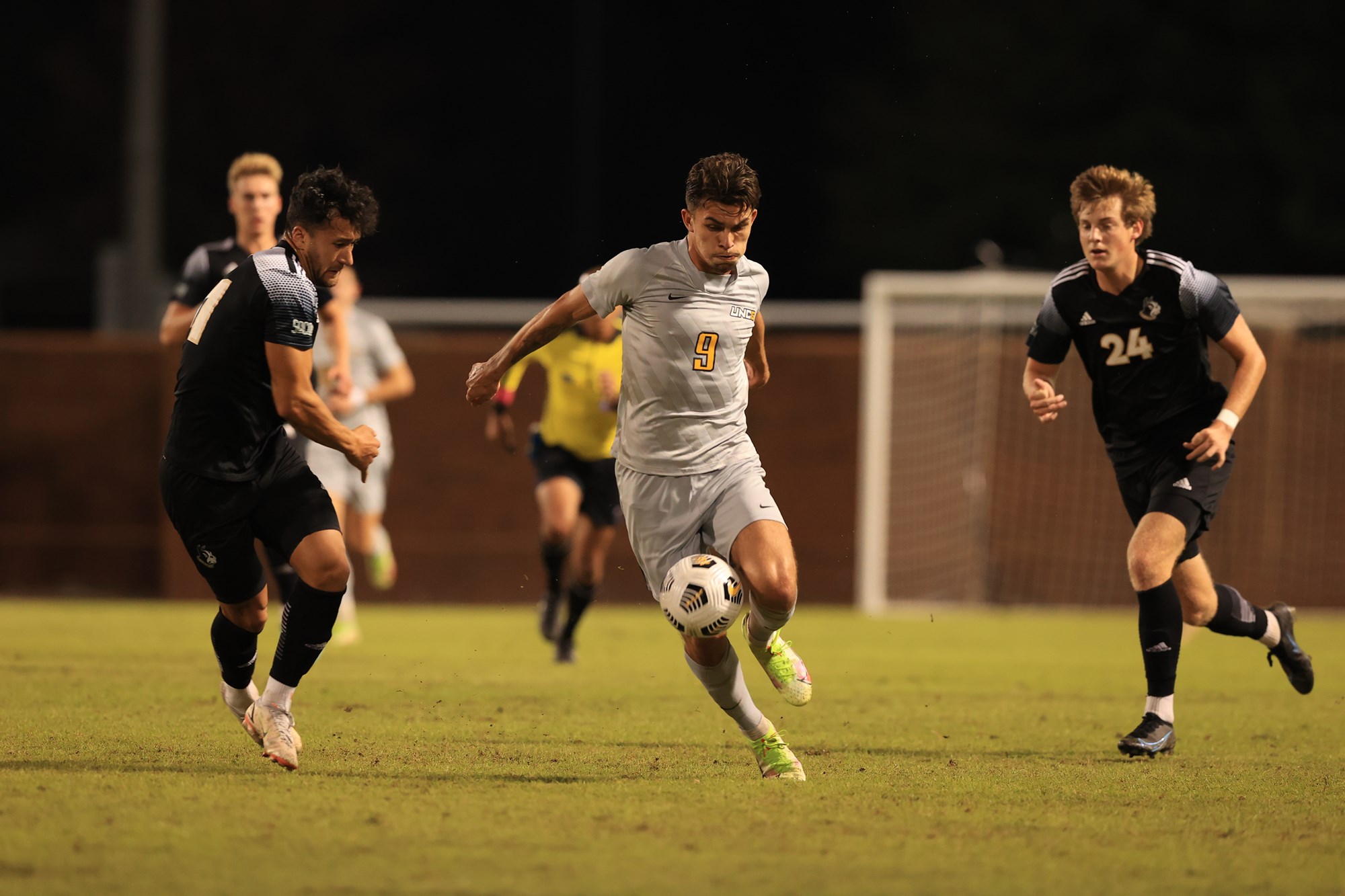 UNCG's Second Half Show Lights Up The Night In Win Over Longwood - UNC ...