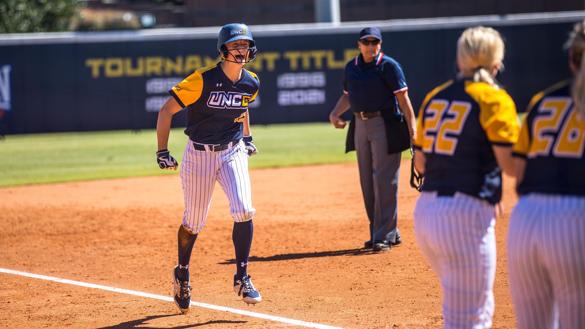 Eight Homers Propel UNCG Past Mercer for Series Sweep - UNC Greensboro