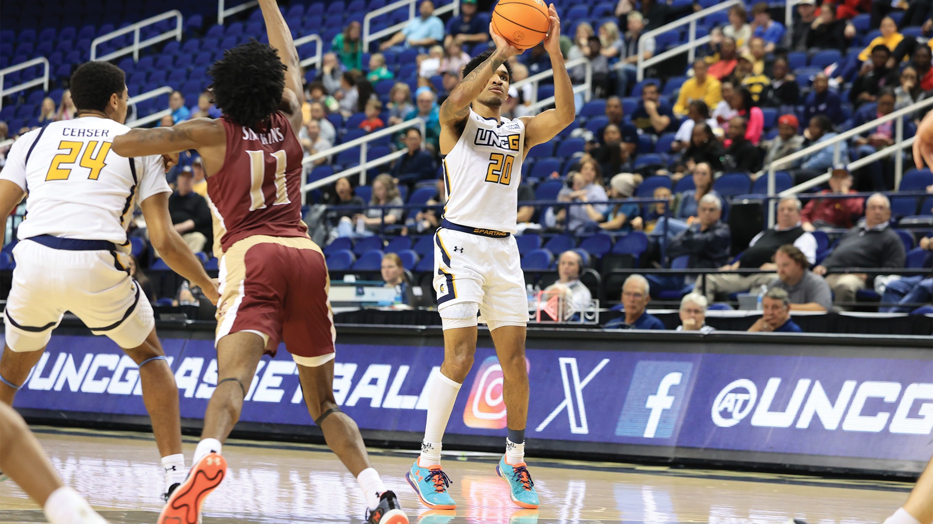 Win over Elon Gives Men’s Basketball Best Start in Program History - UNC Greensboro