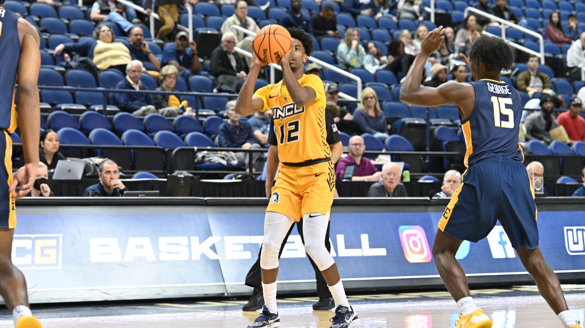 Men’s Basketball Dominates ETSU on National Television, 91-65 - UNC ...