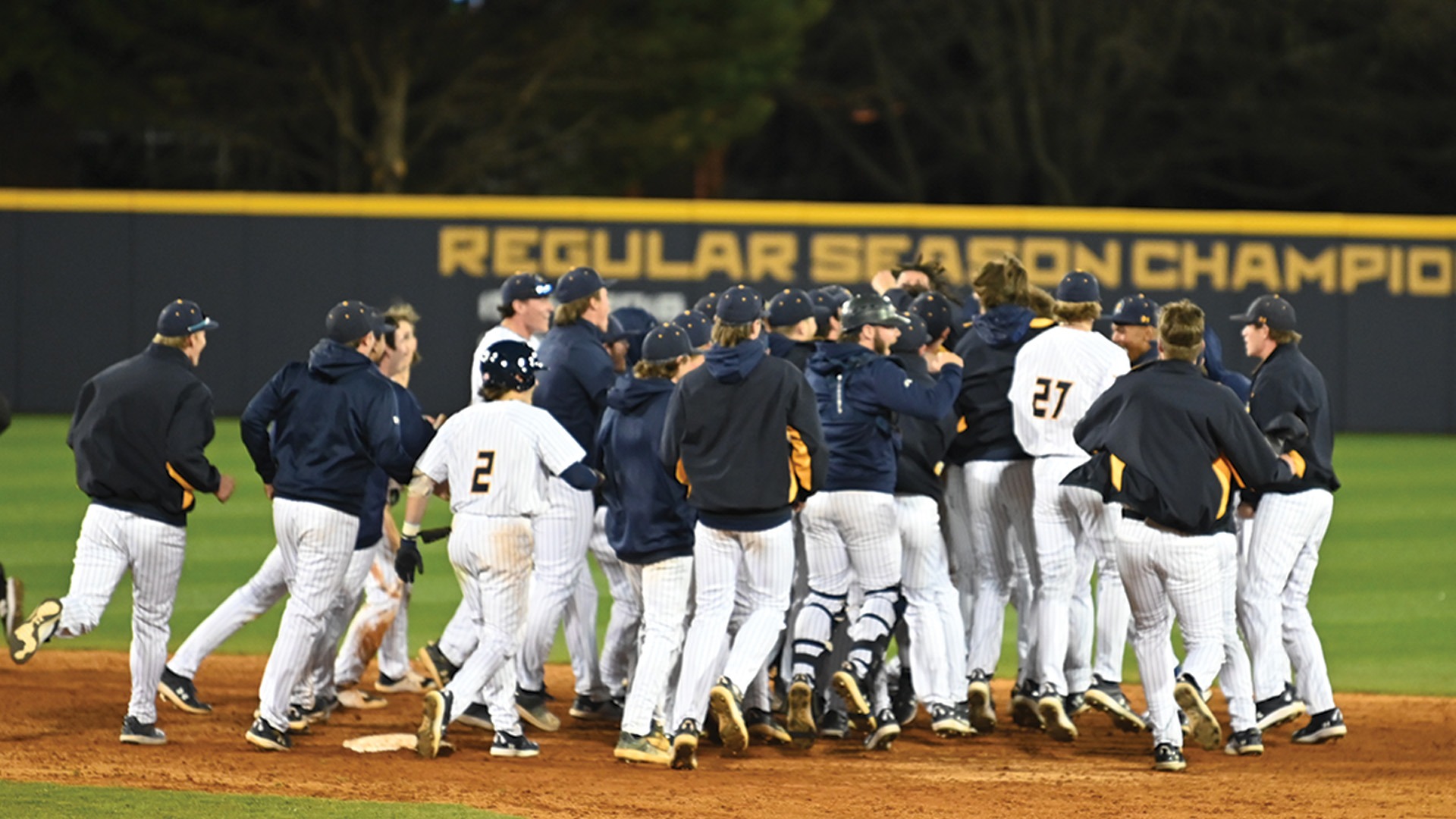 Truitt Hits Game-Winning RBI Single in Home Opener - UNC Greensboro