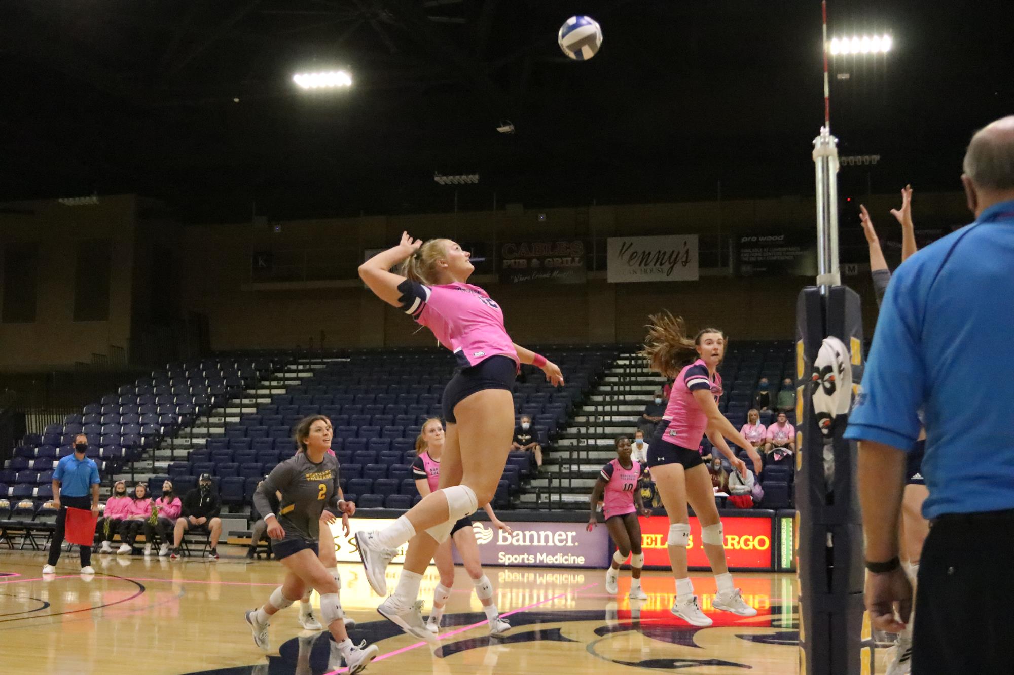 Lauren Strain - 2020 - Women's Volleyball - University of Northern ...