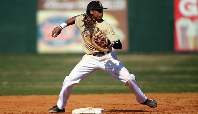 Roberto Rivera - Baseball - UNCP Athletics