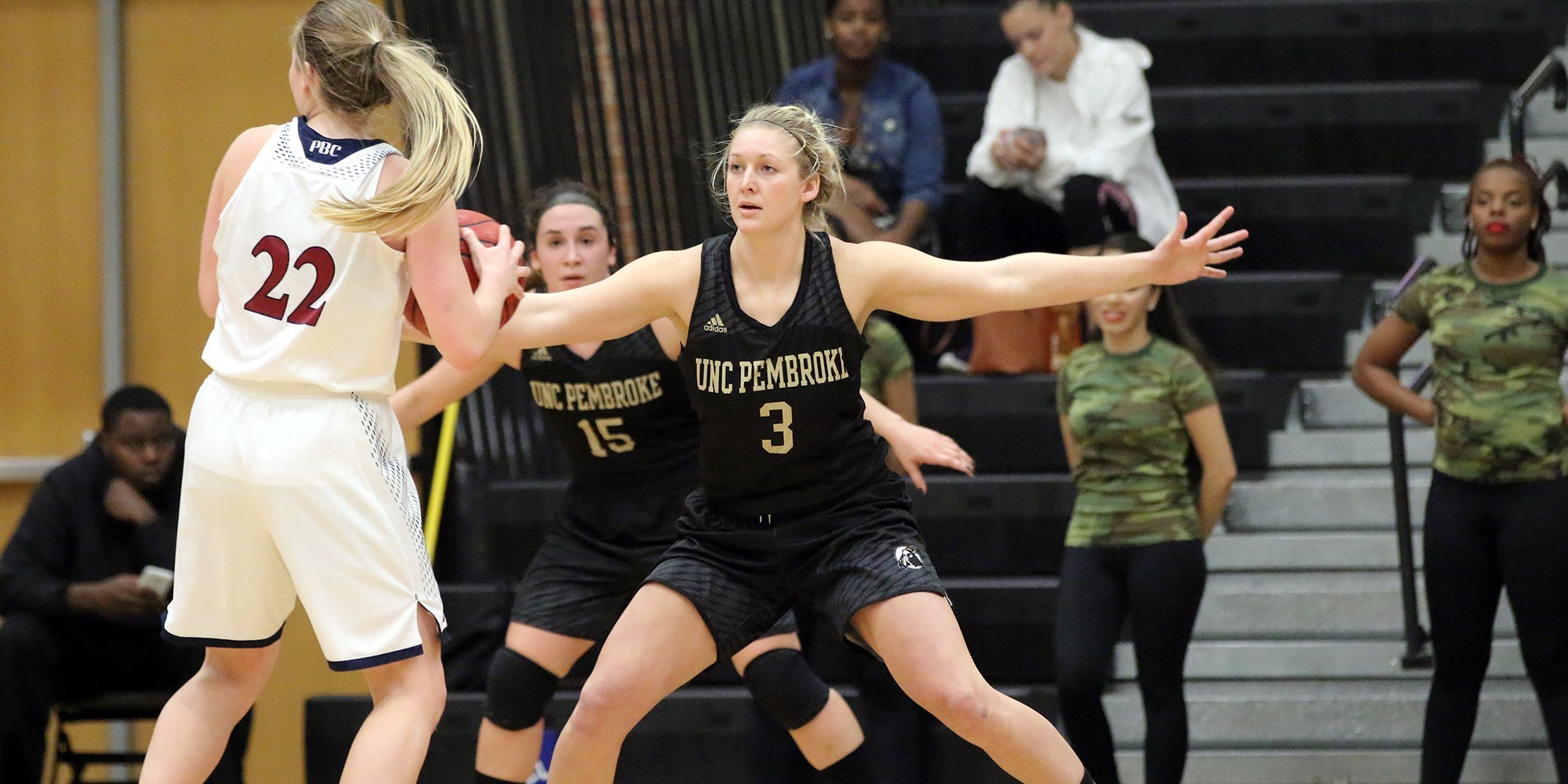 Crystal Hicks - Women's Basketball - UNCP Athletics