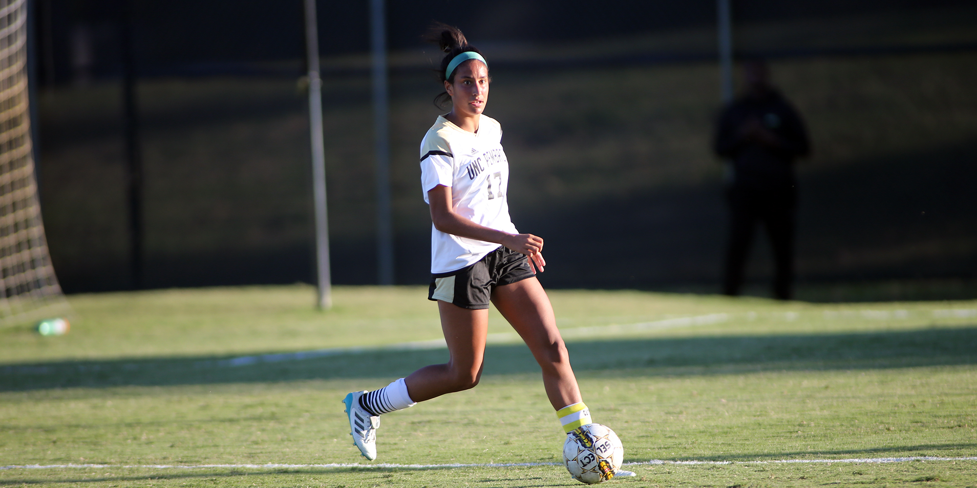 Jasmine Senécal-Guzman - Soccer - UNCP Athletics