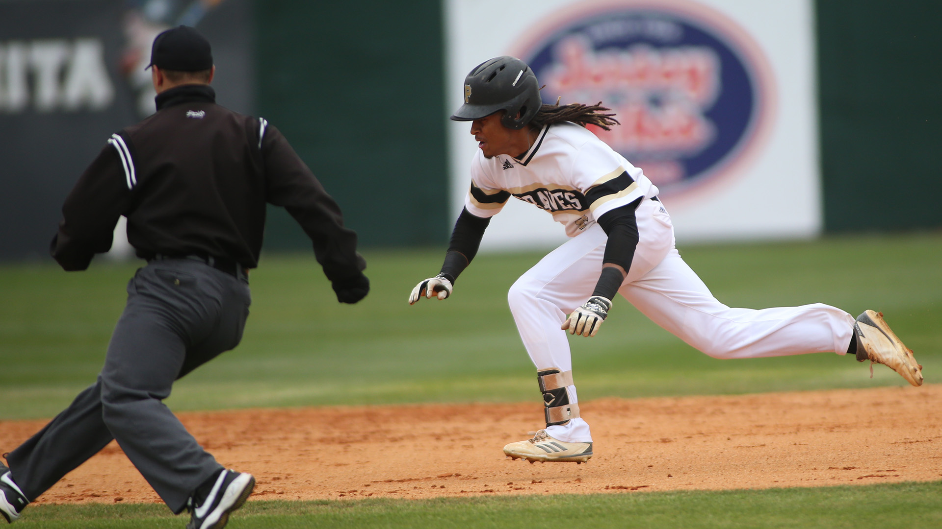 Roberto Rivera - Baseball - UNCP Athletics
