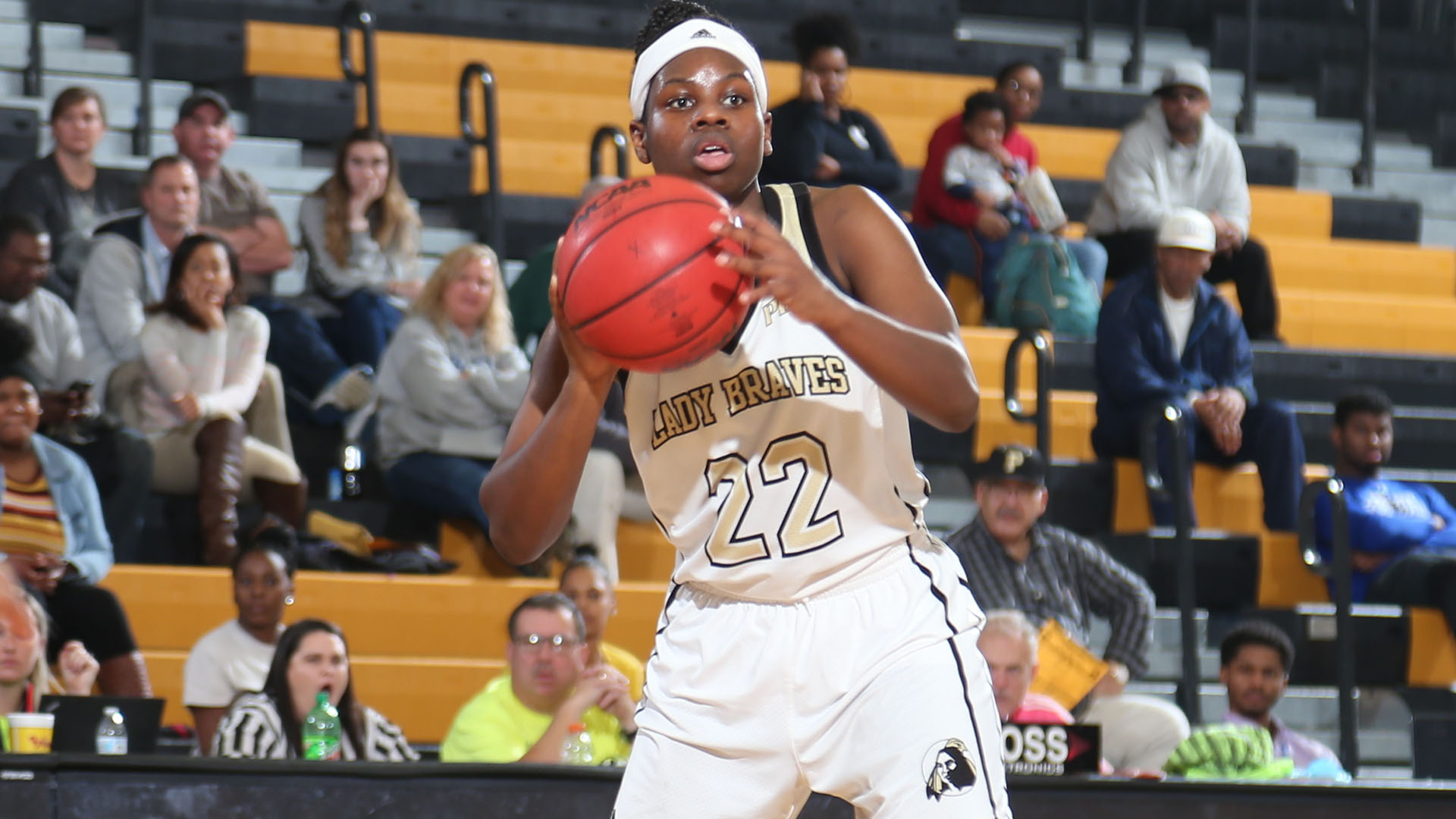 Melanie Horne - Women's Basketball - UNCP Athletics