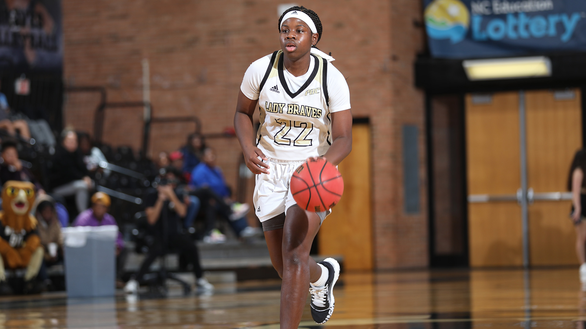 Melanie Horne - Women's Basketball - UNCP Athletics