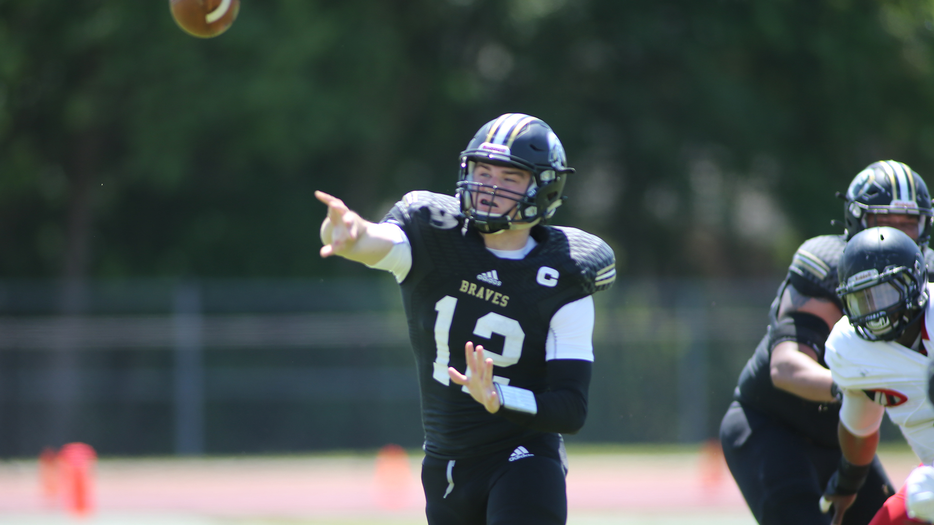 Findlay Sneaks Past Football In Overtime - UNCP Athletics