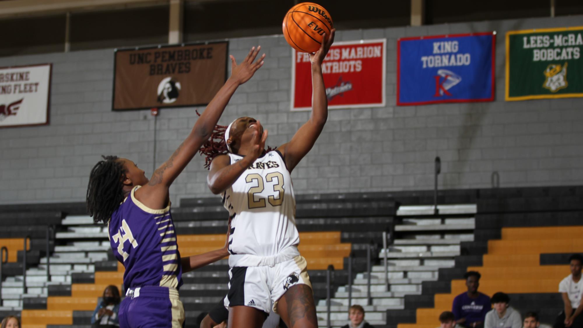 Tiara Williams - Women's Basketball - UNCP Athletics