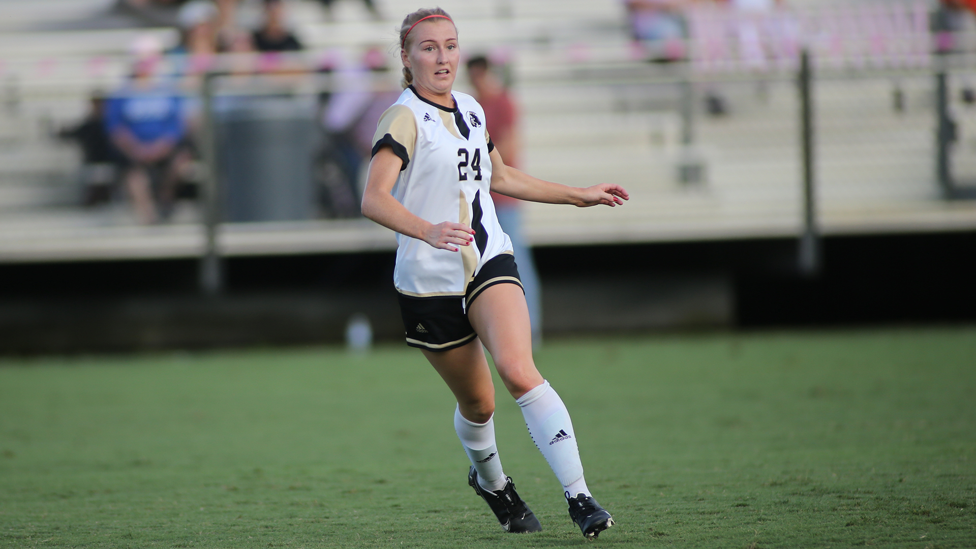 Soccer On Wrong End Of Road Bout With Wingate - UNCP Athletics