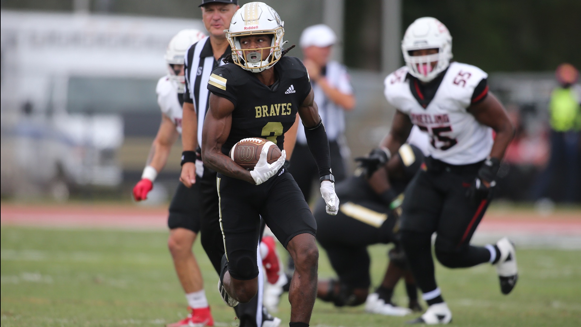 Football Has Big Offensive Day, Knocks Off Wheeling - UNCP Athletics