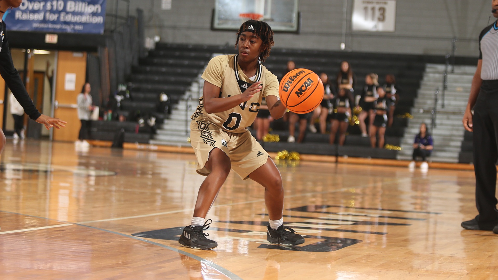 Aniah McManus - Women's Basketball - UNCP Athletics
