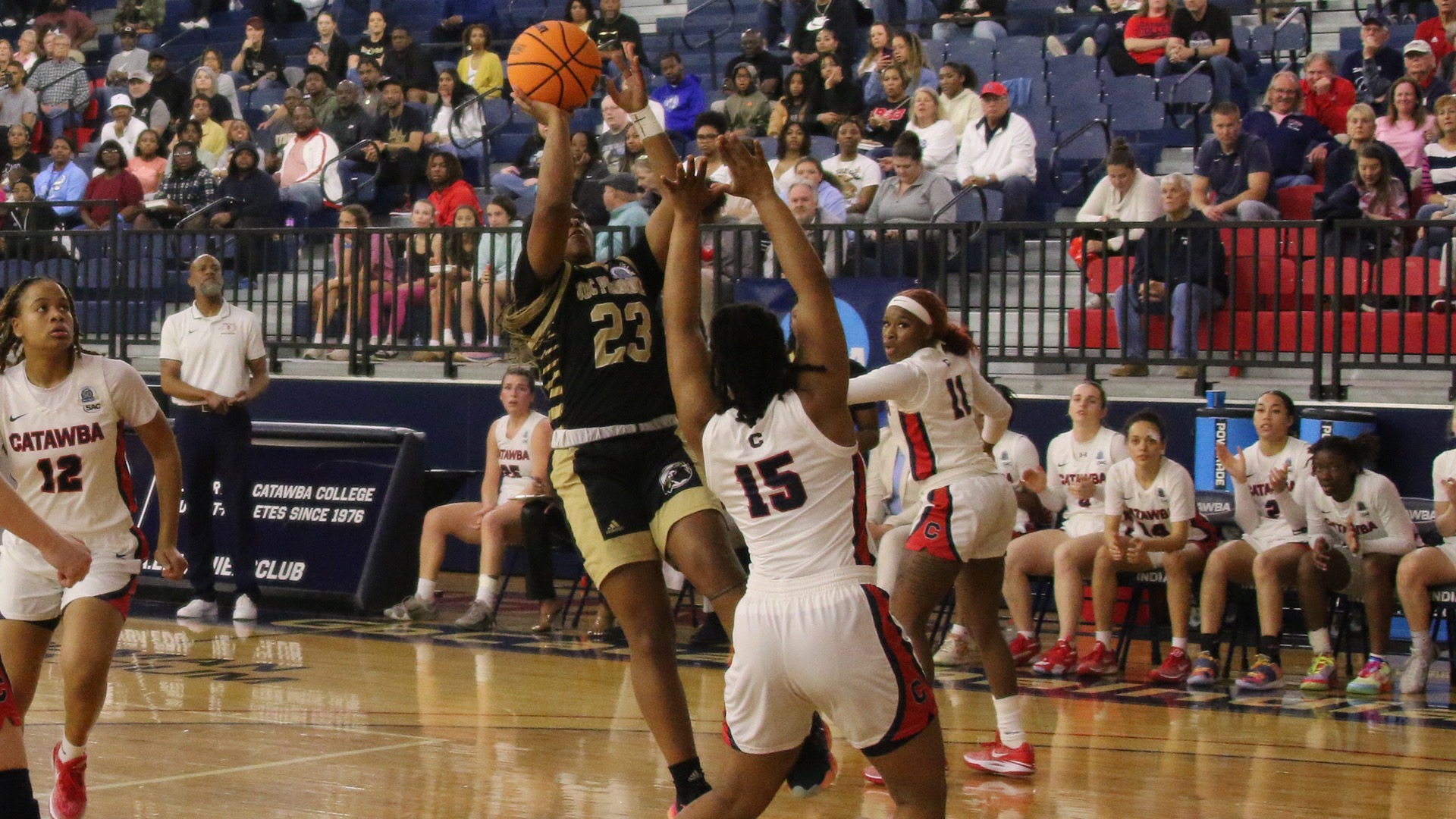 Kalaya Hall - Women's Basketball - UNCP Athletics