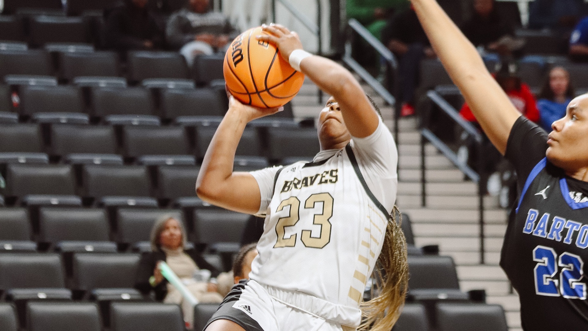 Kalaya Hall - Women's Basketball - UNCP Athletics
