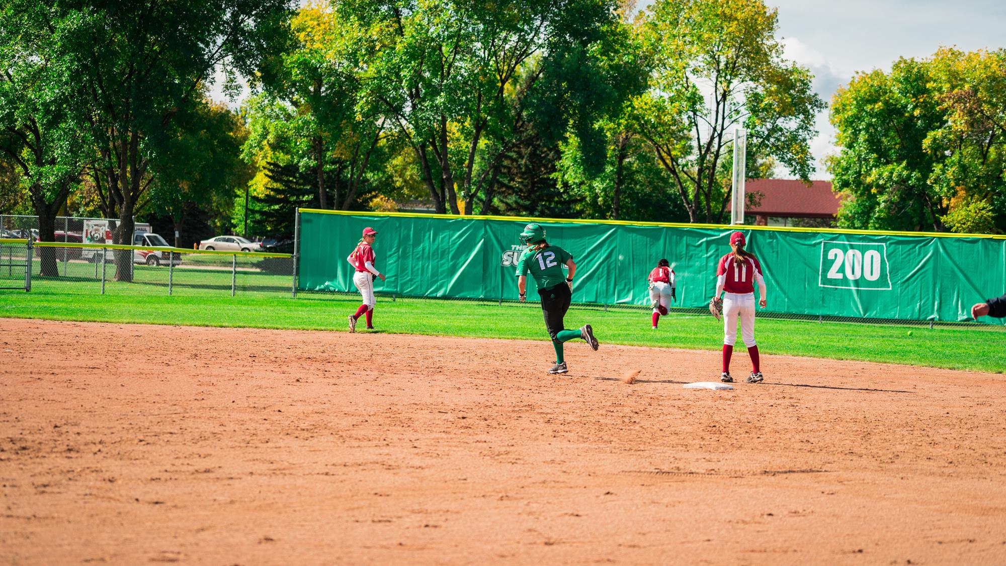 Cassie Castaneda - Softball - University of North Dakota Athletics