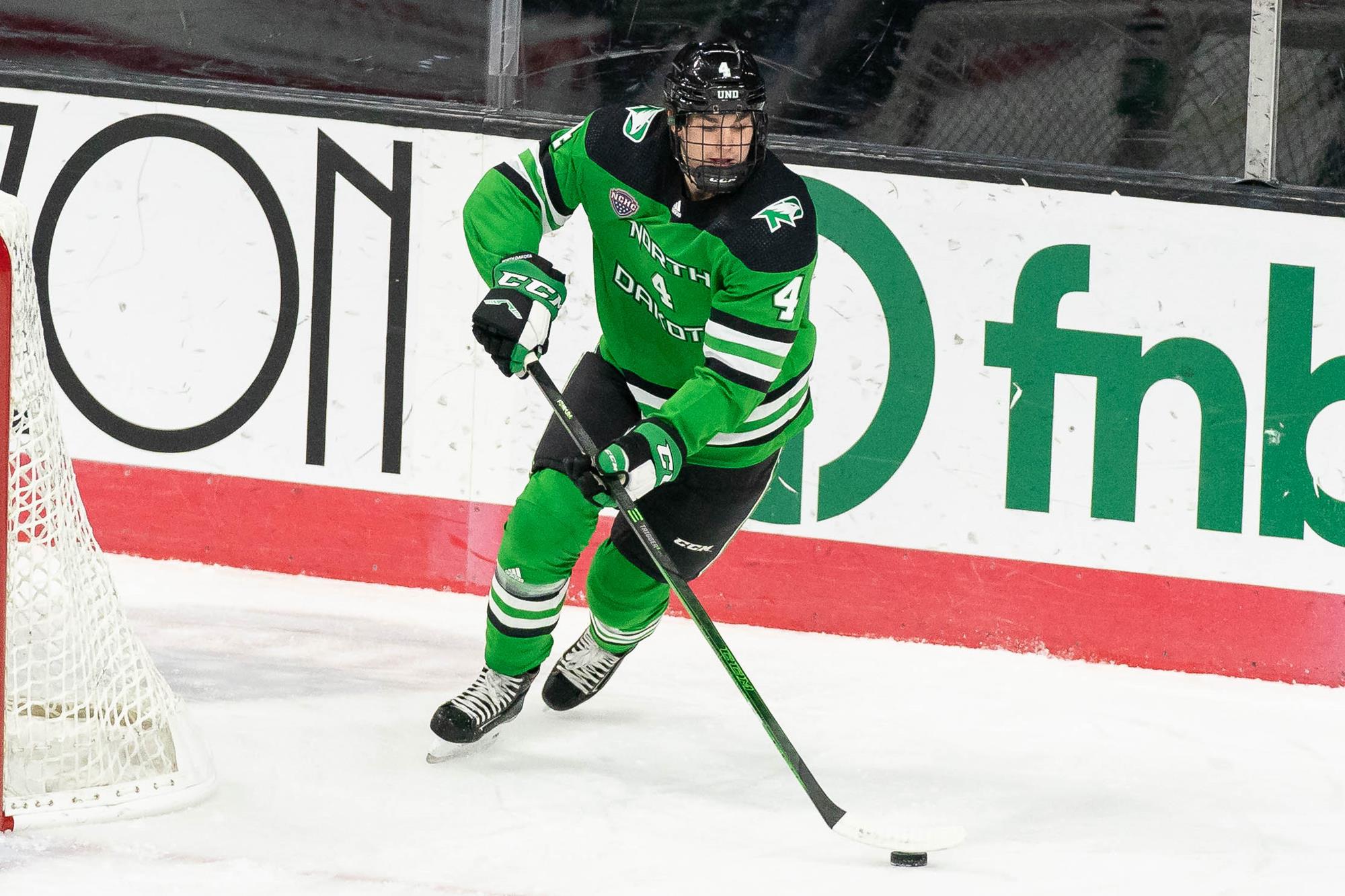 Cooper Moore - Men's Hockey - University of North Dakota Athletics