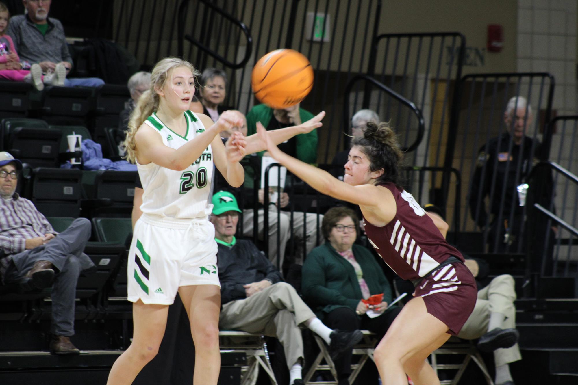 Jodi Anderson - Women's Basketball - University of North Dakota Athletics
