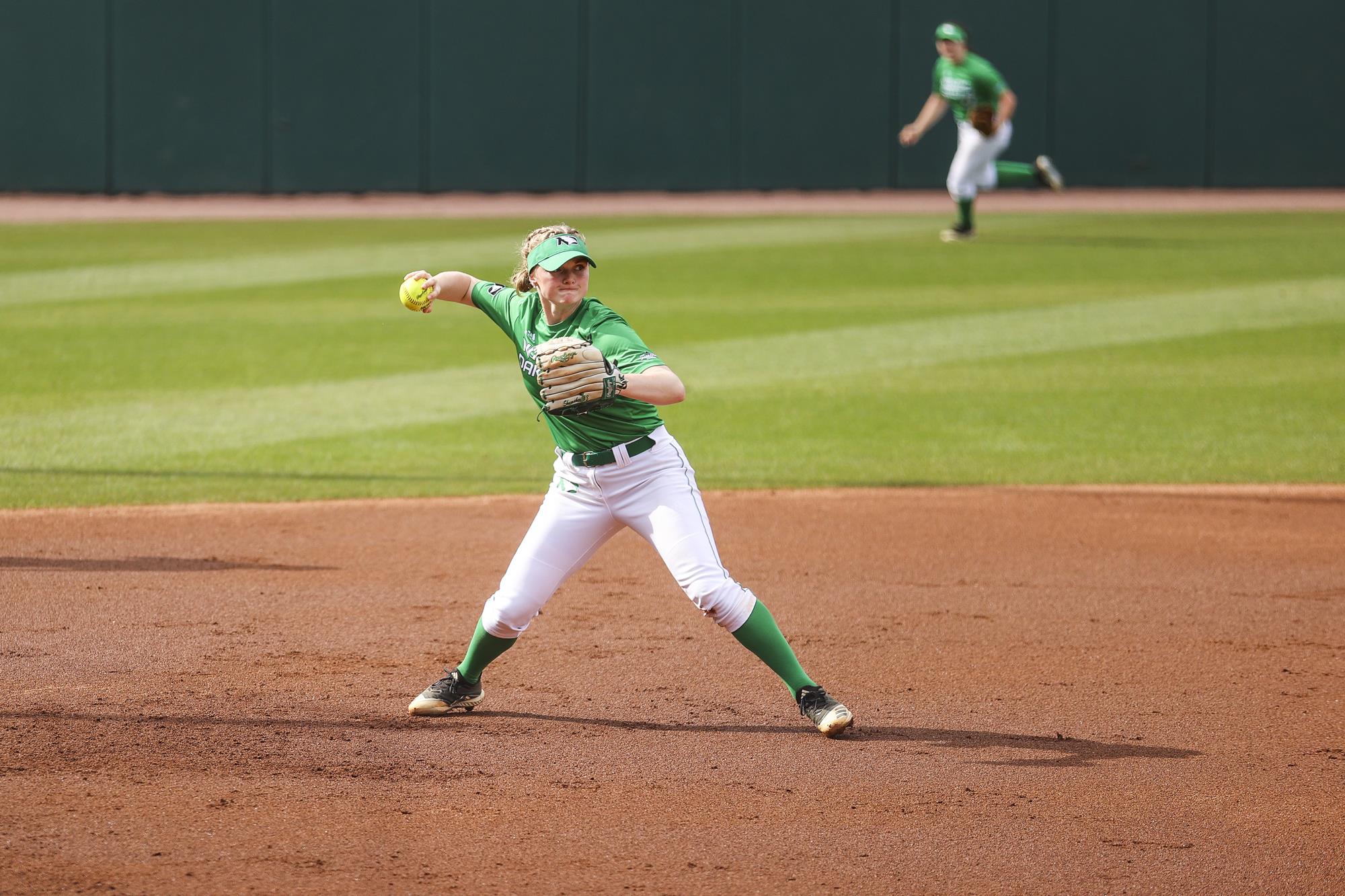 Caitlyn Shumaker - Softball - University of North Dakota Athletics