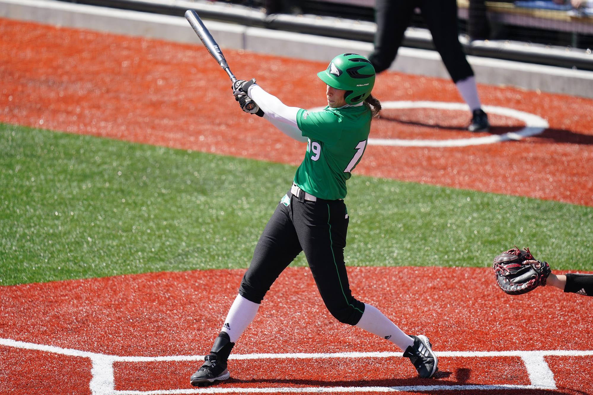 Madi Moore - Softball - University of North Dakota Athletics