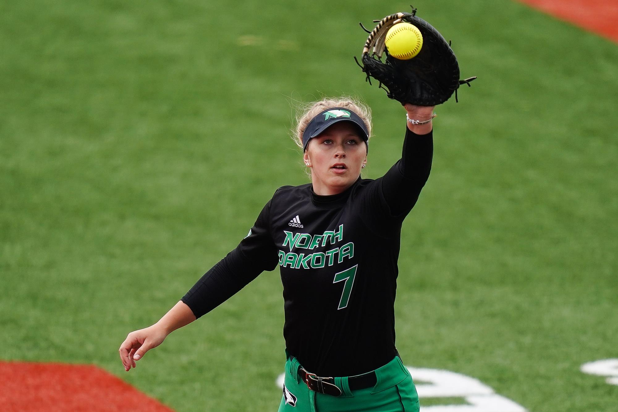 Madison Pederson - Softball - University of North Dakota Athletics