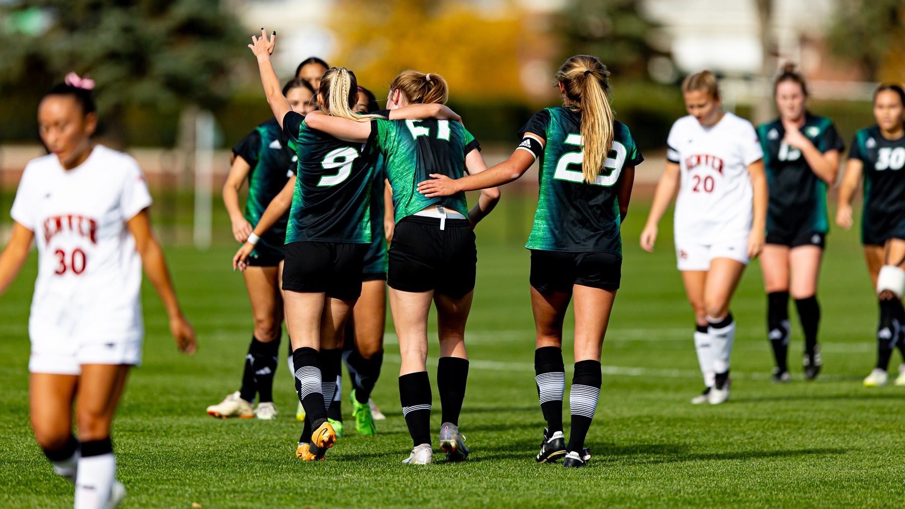 050924_Soccer_Rapaduski_Loeffler_Tschetter