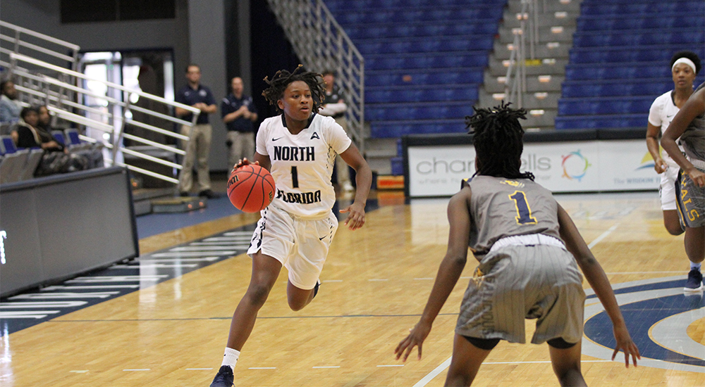 Arianna Emanuel-Wright - 2018-19 - Women's Basketball - University of ...