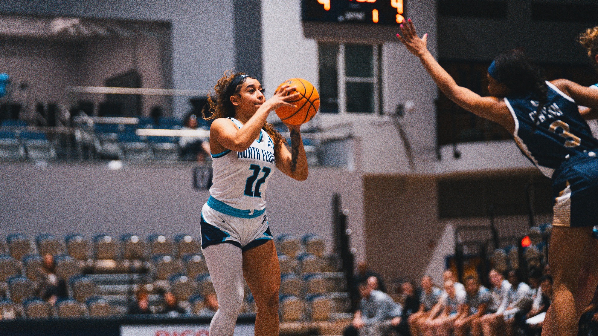 Lyric Swann - 2023-24 - Women's Basketball - University of North ...