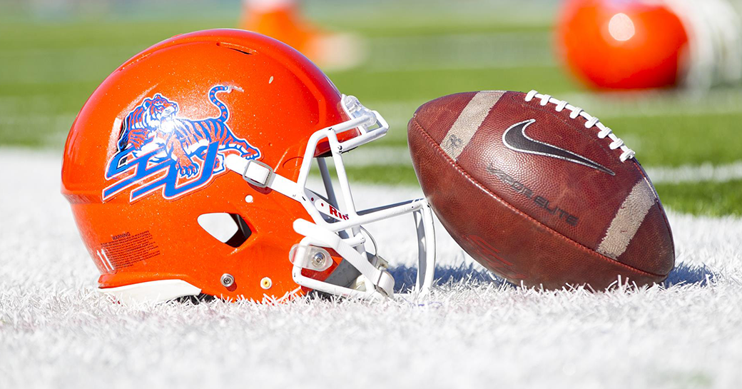 UNG Hosts Savannah State Football Team As Irma Strikes Georgia ...