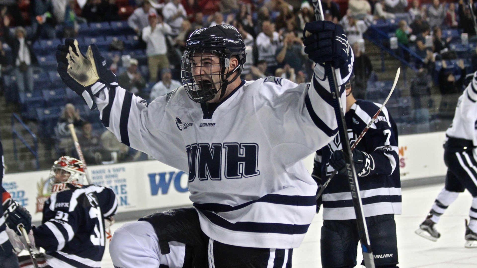 Shane Eiserman - 2017-18 - Men's Ice Hockey - University of New ...