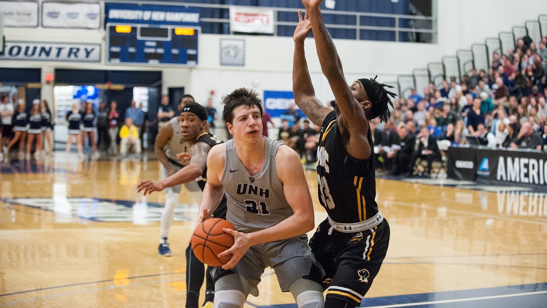 Tanner Leissner - 2017-18 - Men's Basketball - University of New ...
