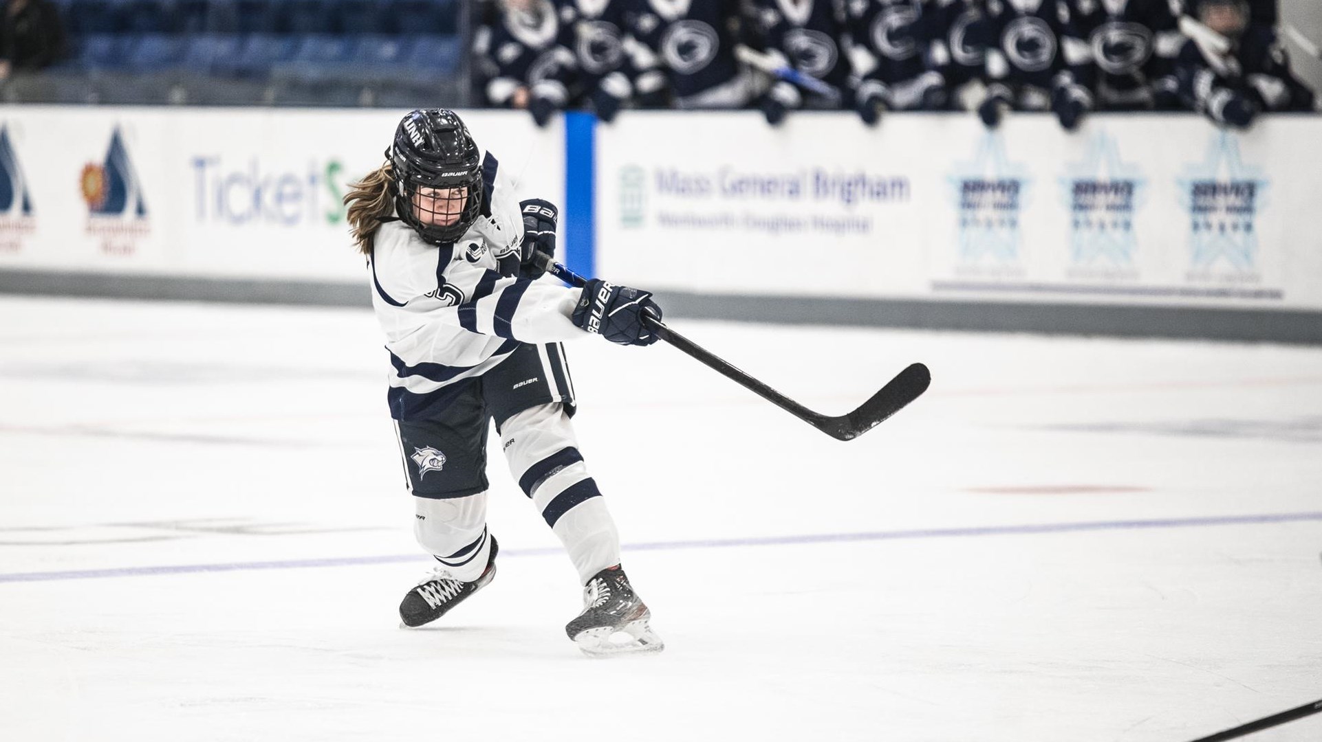 Annie Berry - 2023-24 - Women's Ice Hockey - University of New ...