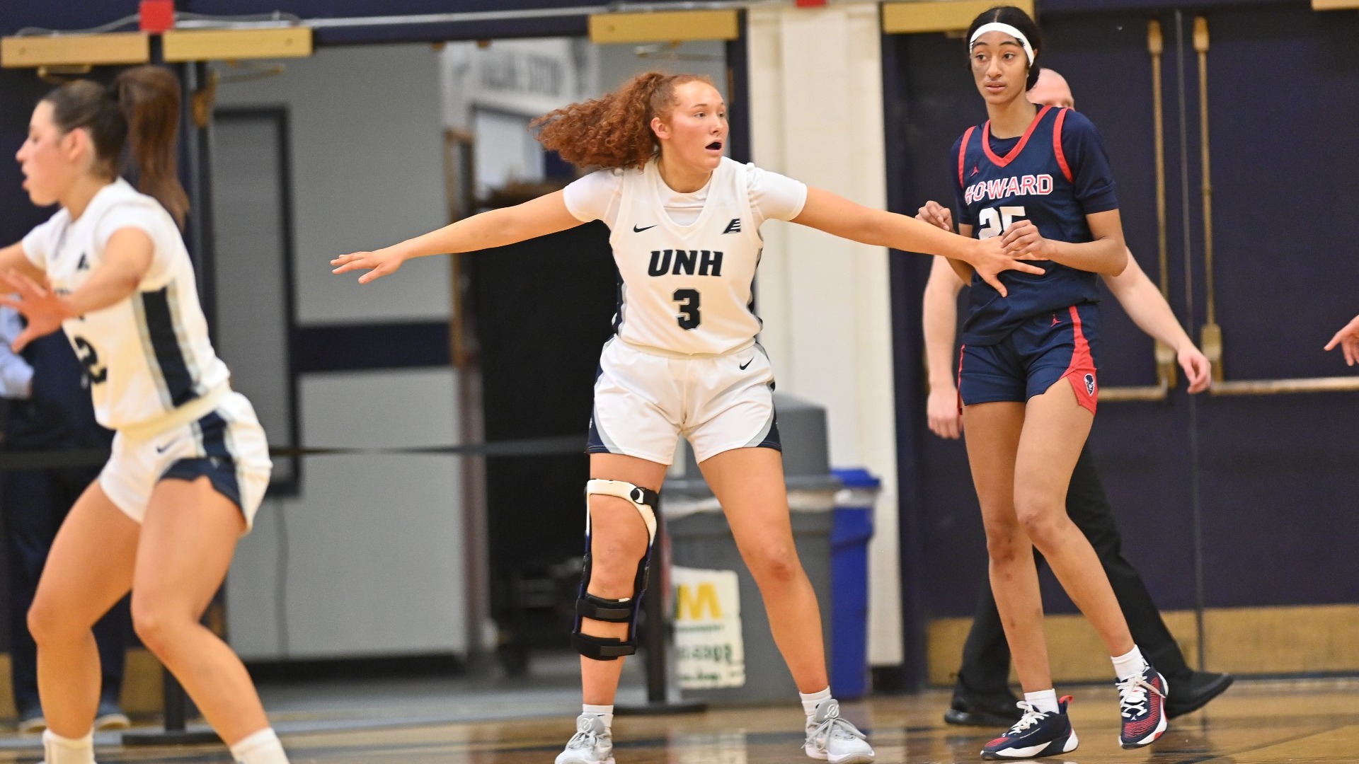 Bella Stuart - 2023-24 - Women's Basketball - University of New ...