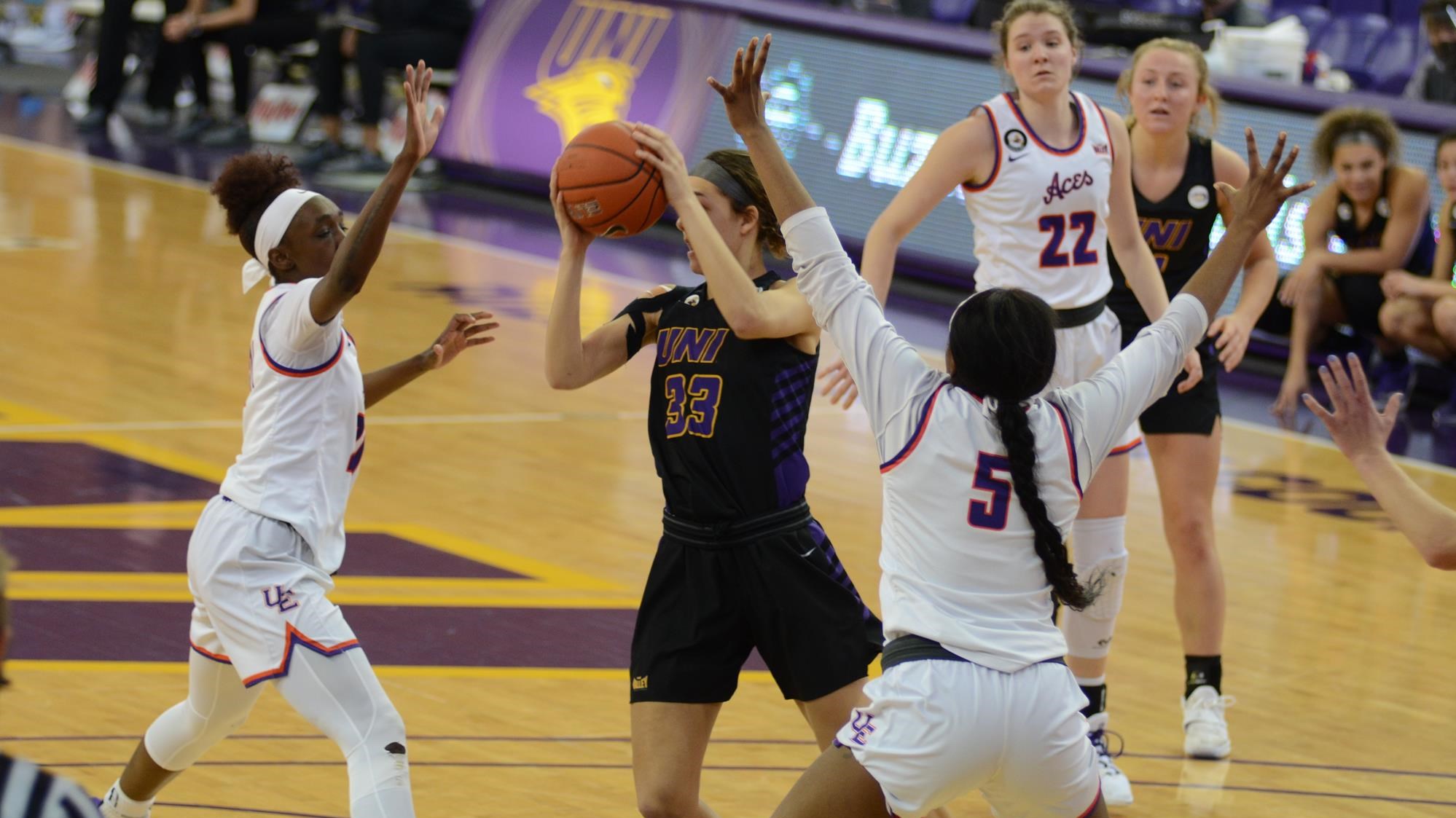 Kiana Barney - 2021-22 - Women's Basketball - UNI Athletics