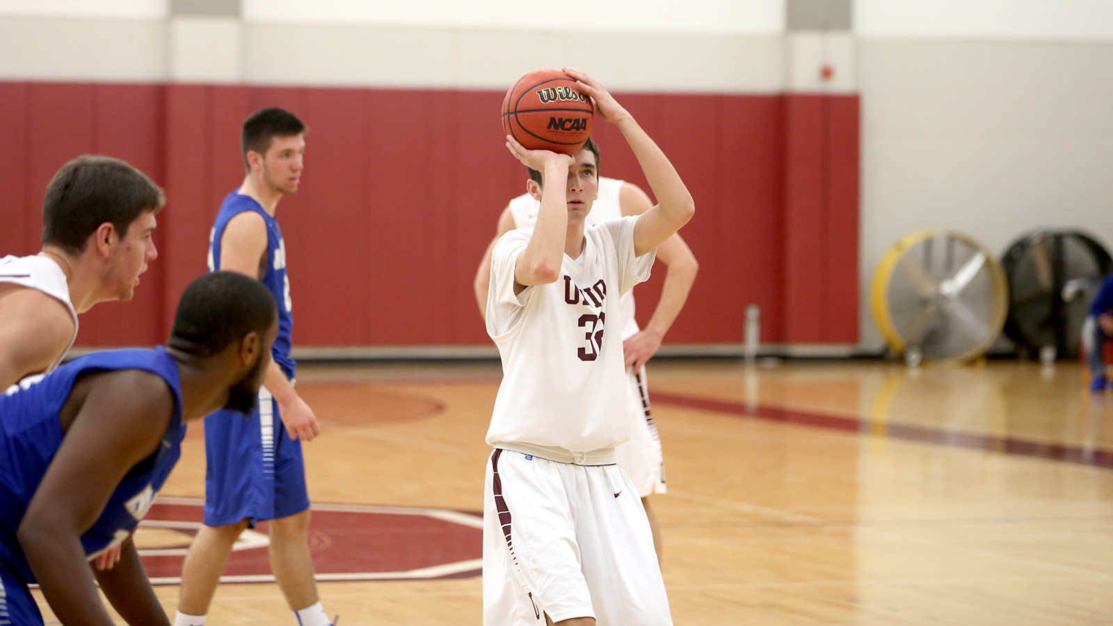 Mannix Leads Men's Hoops to Season-Opening Win - Union College Athletics
