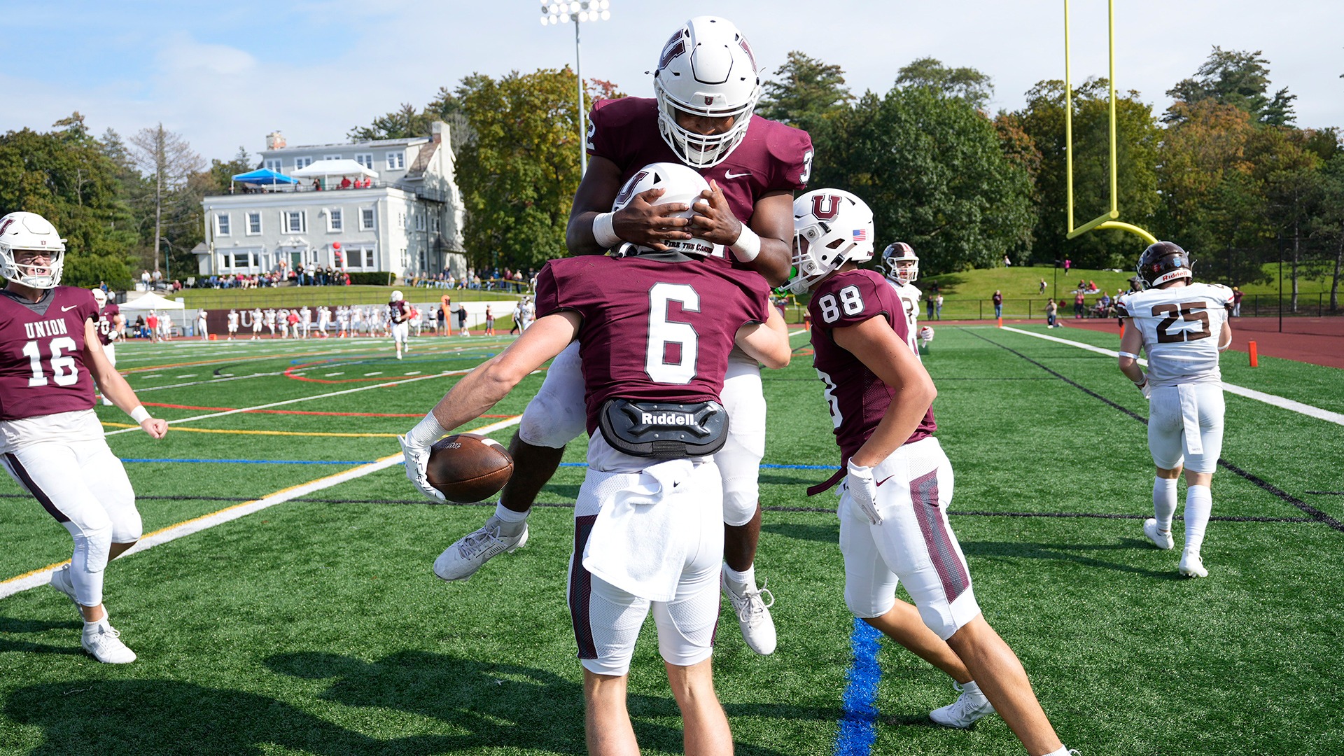 Poppe Steps Down as Union Head Football Coach - Union College Athletics