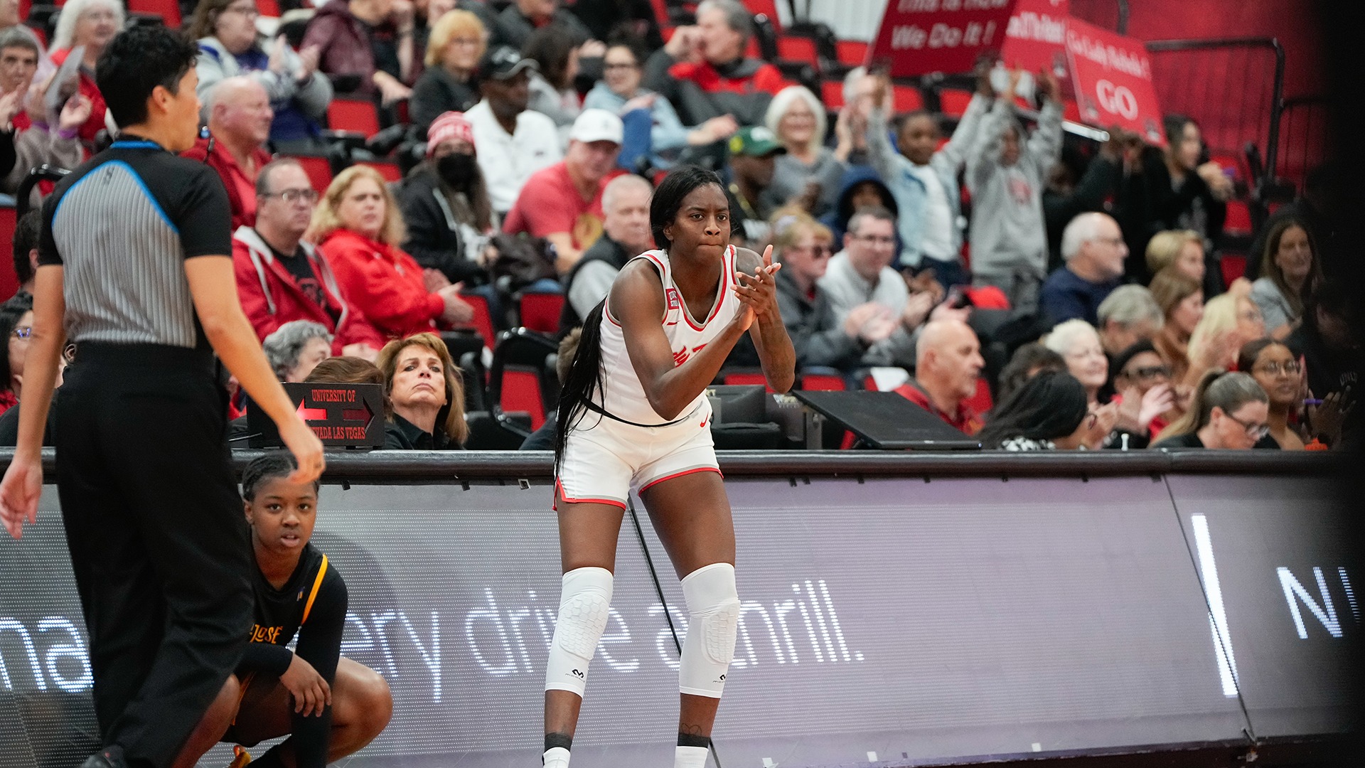 Desi-Rae Young Top-10 Finalist For Lisa Leslie Award - University of ...