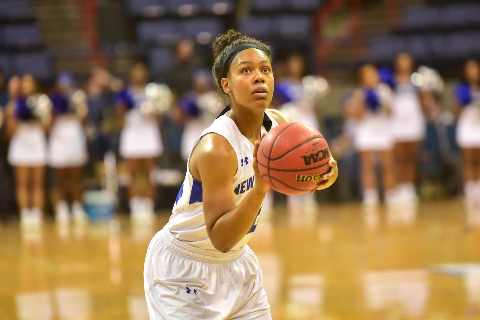 Randi Brown - 2017-18 - Women's Basketball - University of New Orleans ...