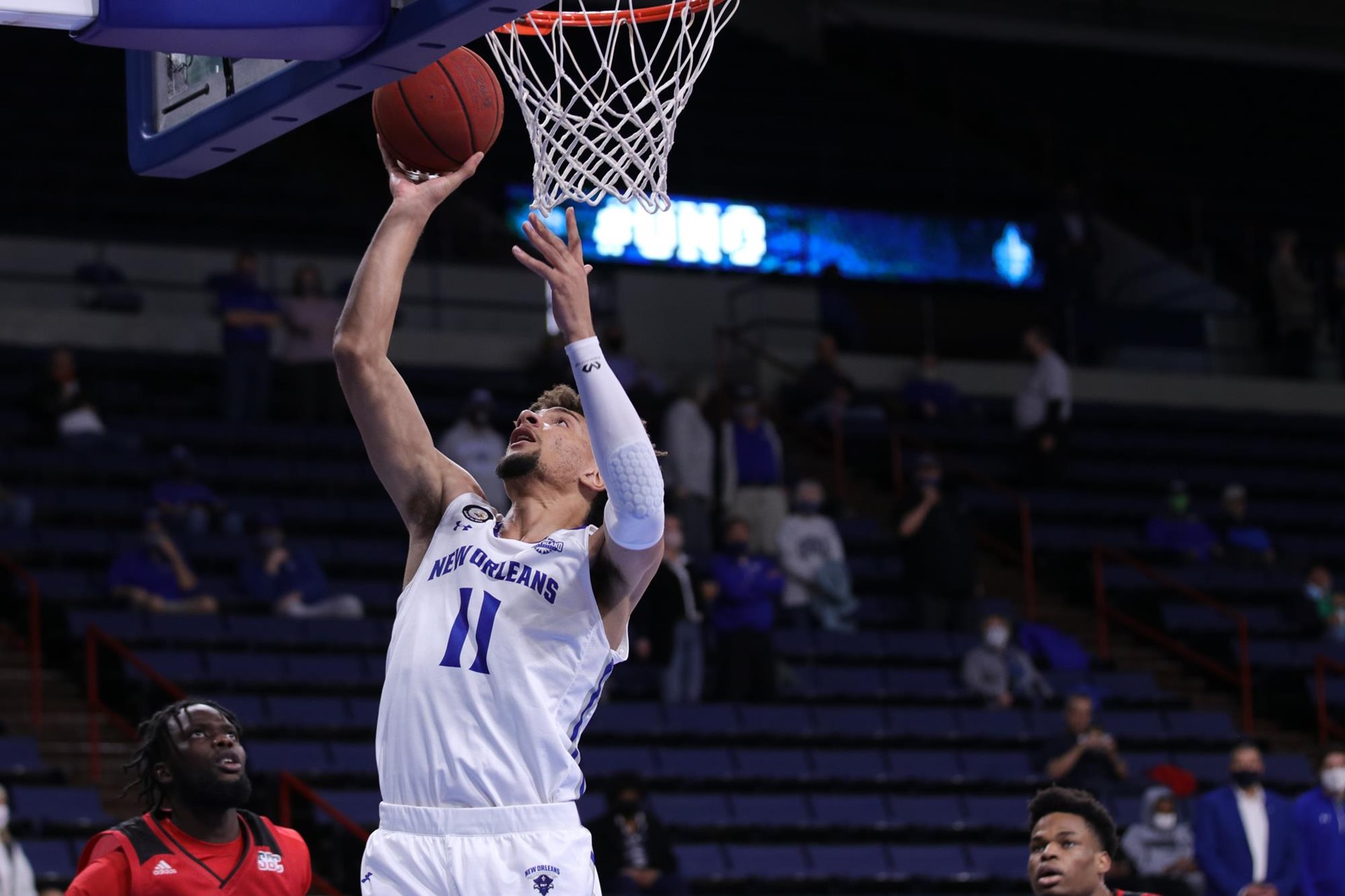 Ahren Freeman - 2020-21 - Men's Basketball - University of New Orleans ...