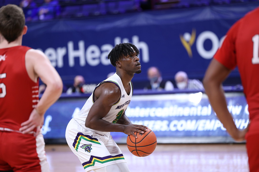 Troy Green - 2021-22 - Men's Basketball - University of New Orleans ...