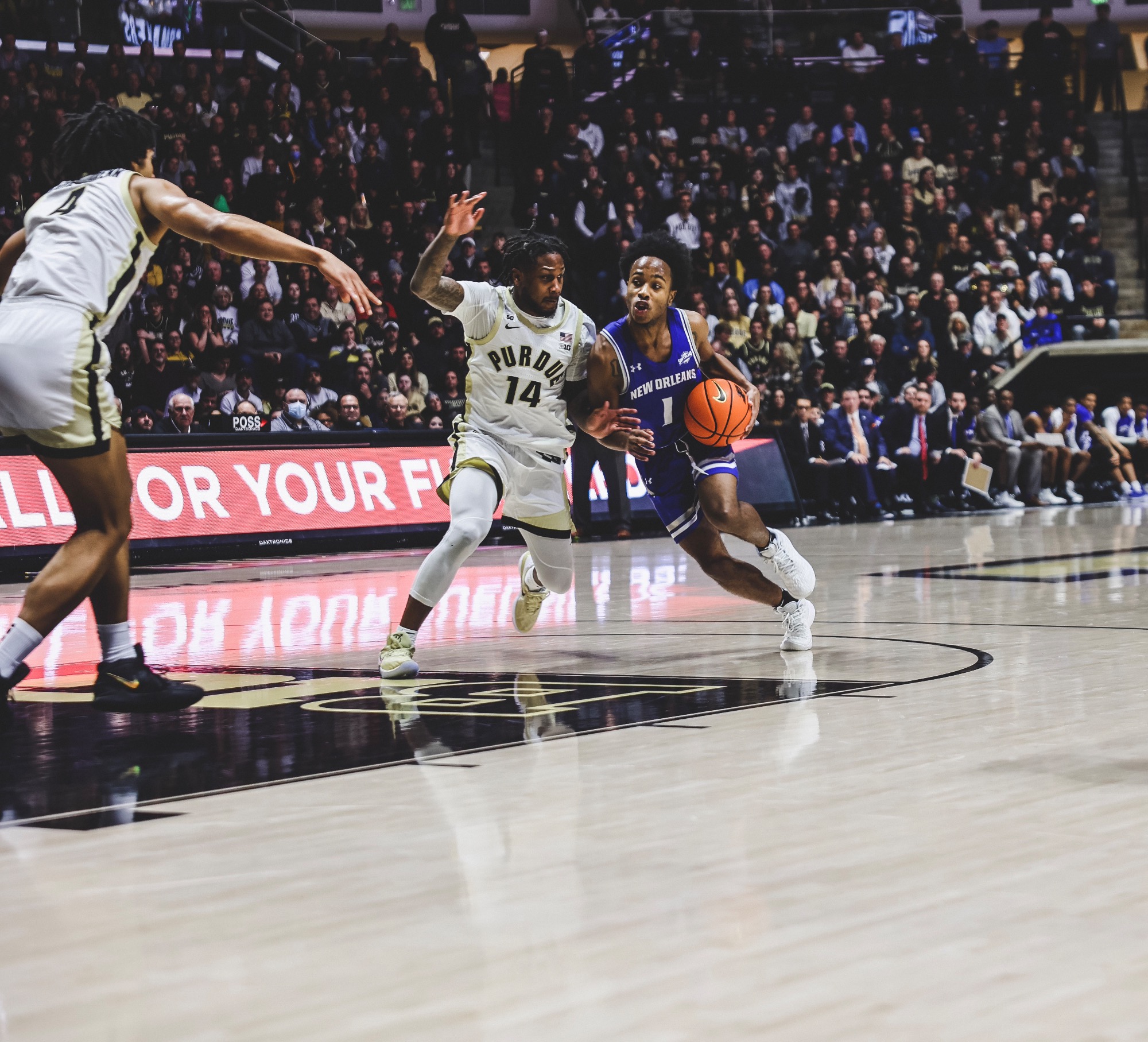 Johnson and Jackson Touch Double-figures in Hard-fought Loss to #1 ...