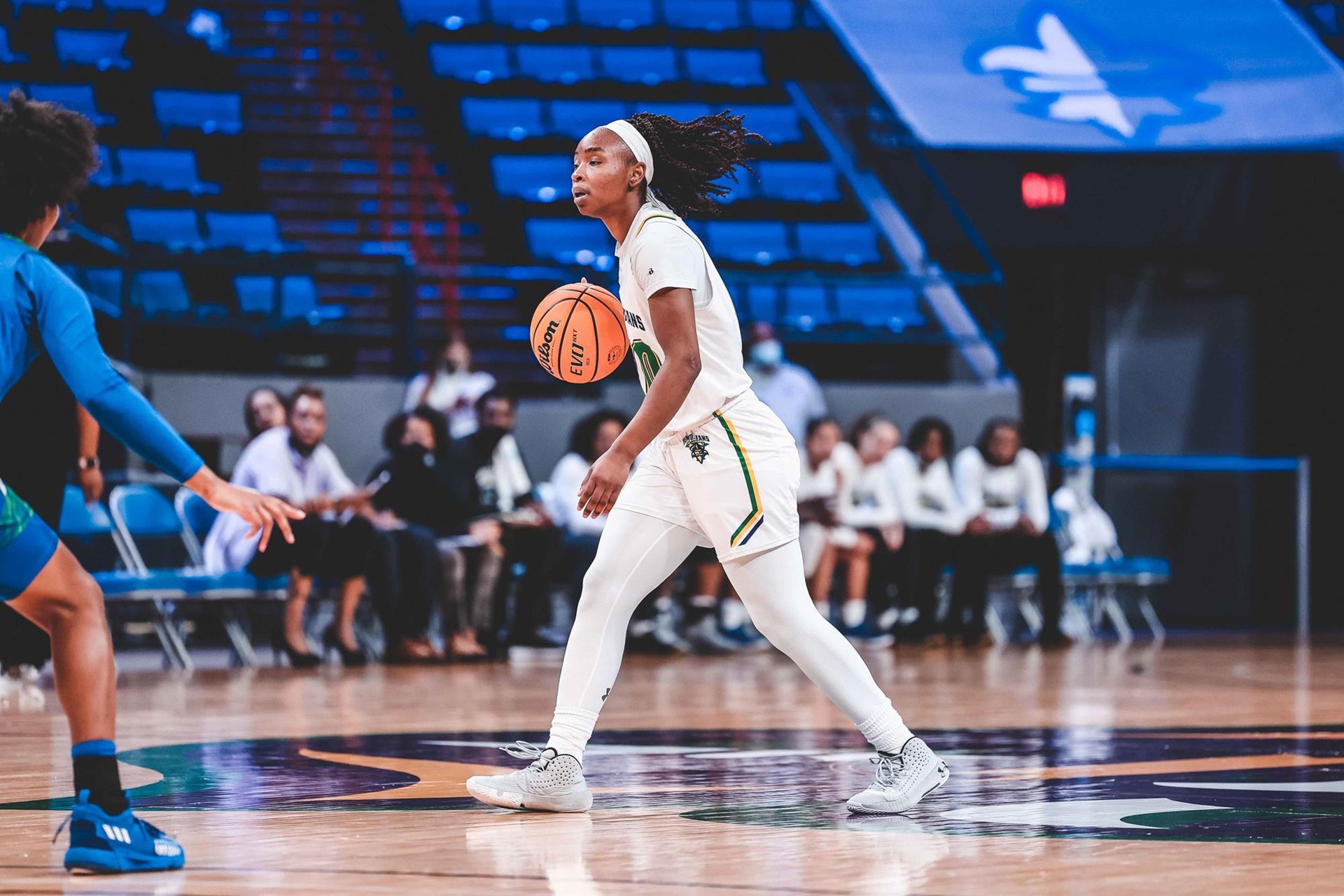 Mathis Delivers Season-High 19 Points in Loss to Islanders - University ...