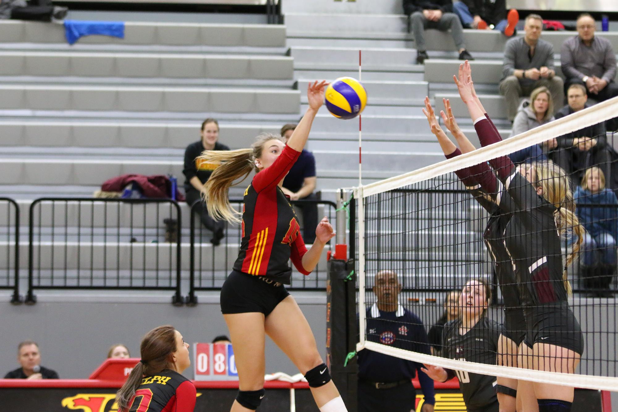 Cassidy Collins - 2021-22 - Volleyball - Women - University of Guelph ...