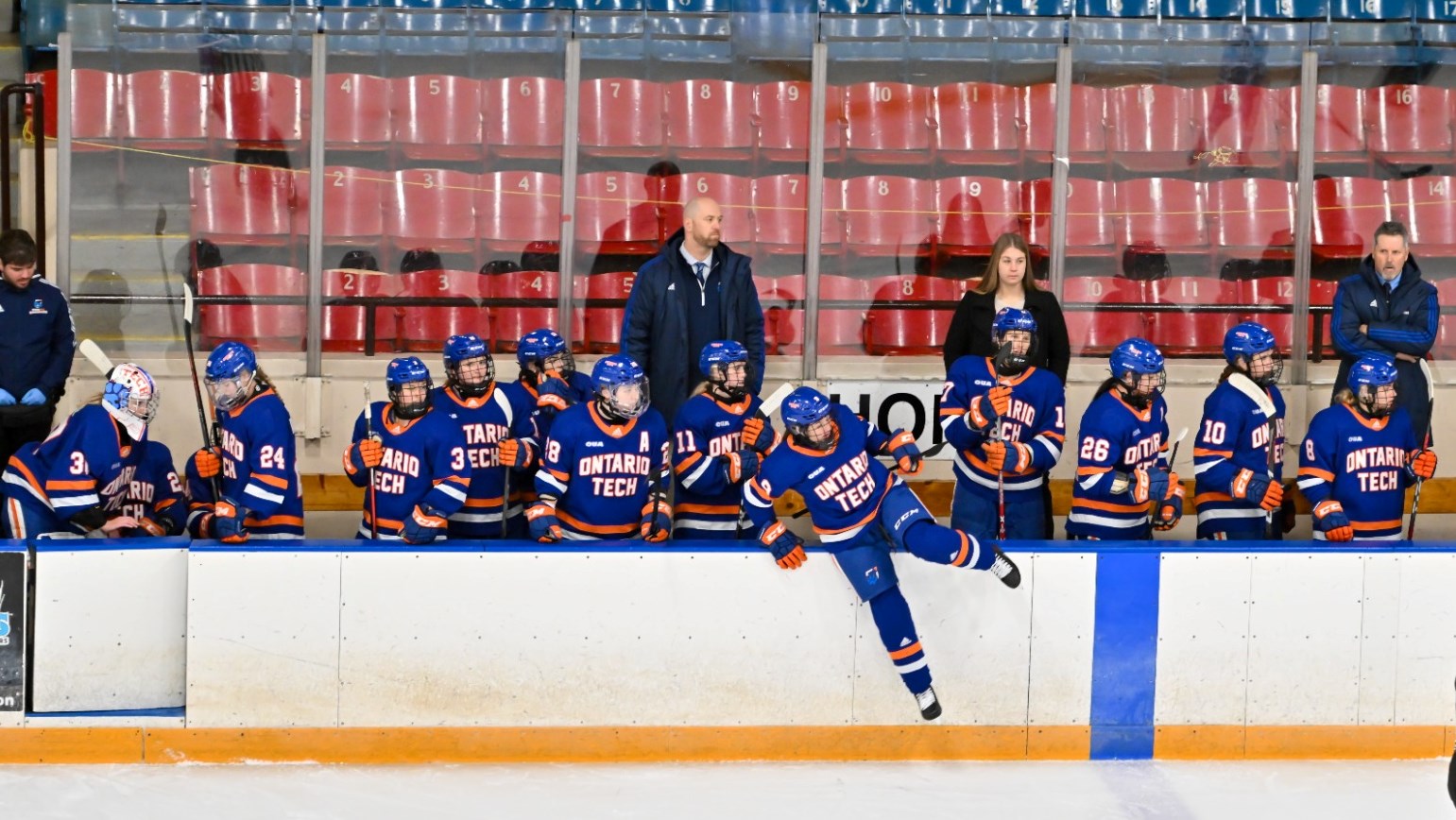 Gaels rebound in second half of home-and-home with Ridgebacks - Ontario ...