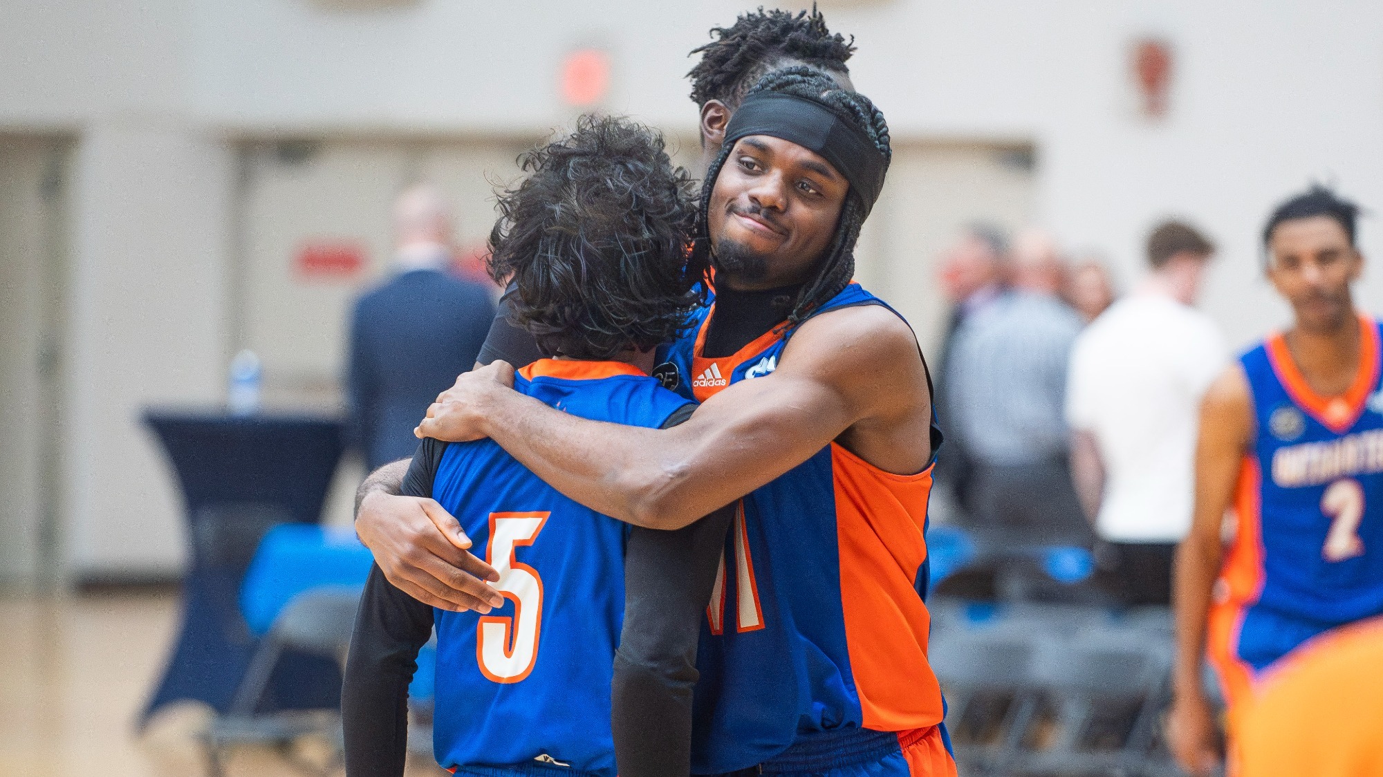 Ridgebacks topple nationally ranked Golden Hawks - Ontario Tech Athletics