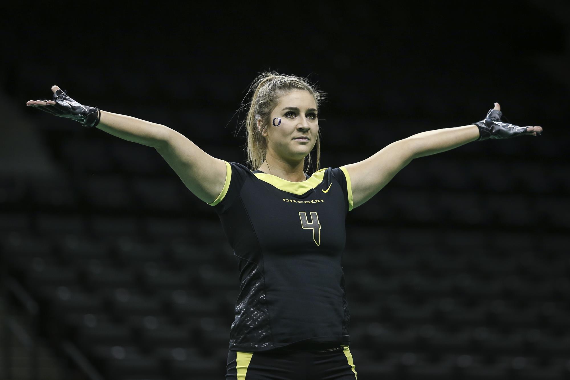 MacKenzie Ragan - Acrobatics & Tumbling - University of Oregon Athletics